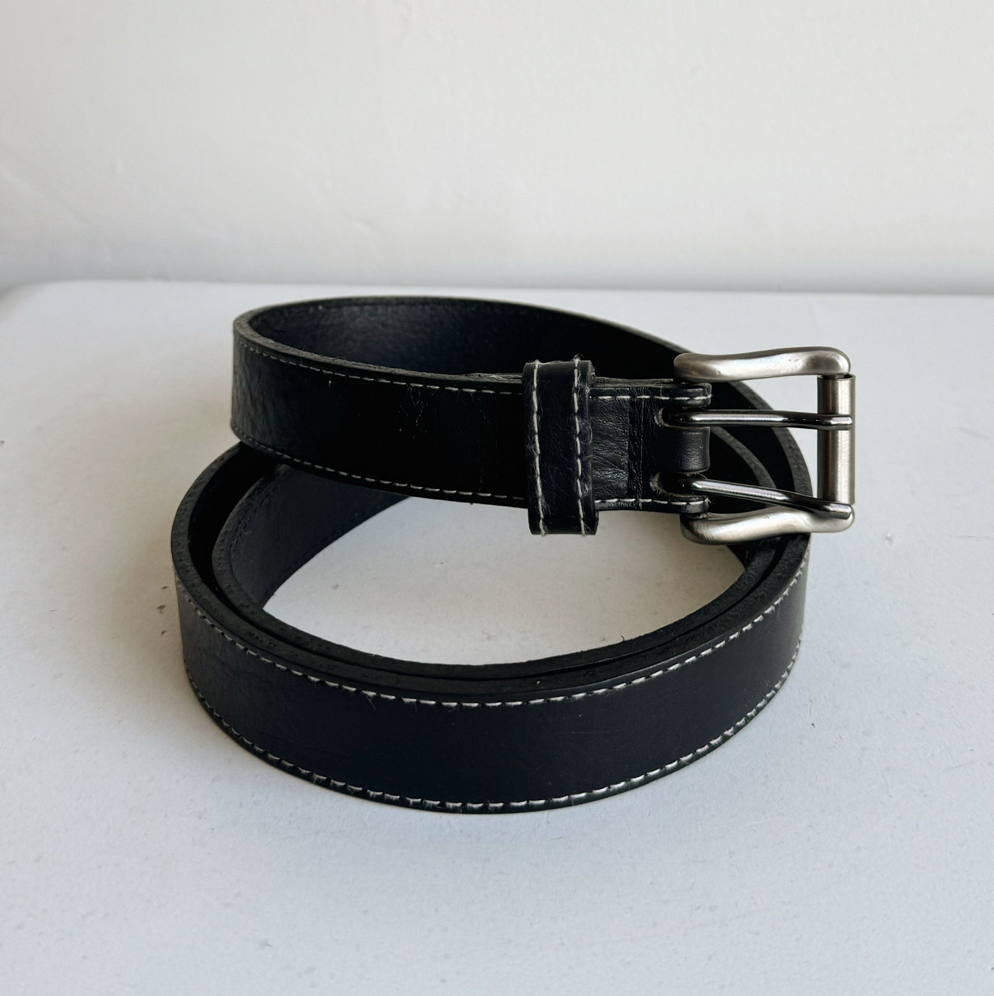 Slim Black Leather Everyday Belt – Hey Jude