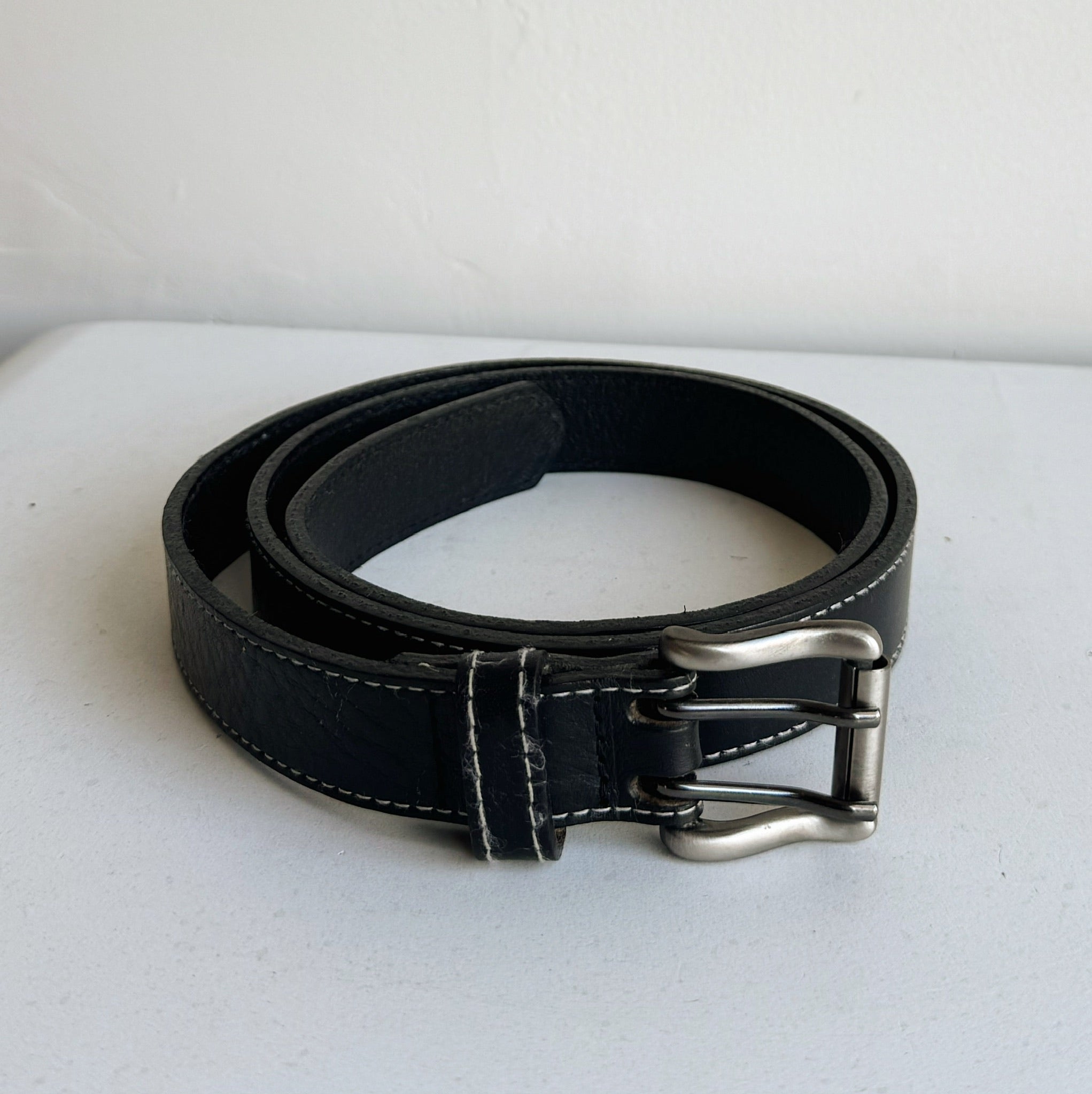 Slim Black Leather Everyday Belt – Hey Jude